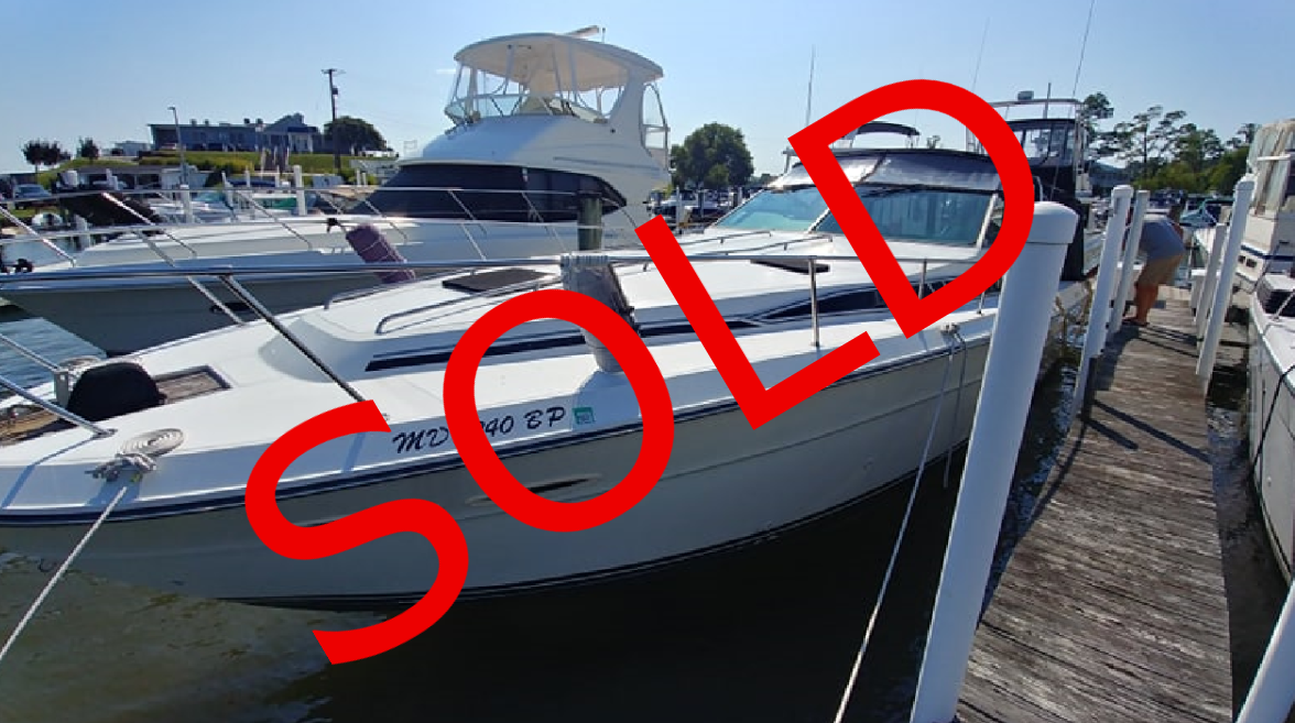 39' 1989 Sea Ray 390 Express - Essex Marina & Boat Sales